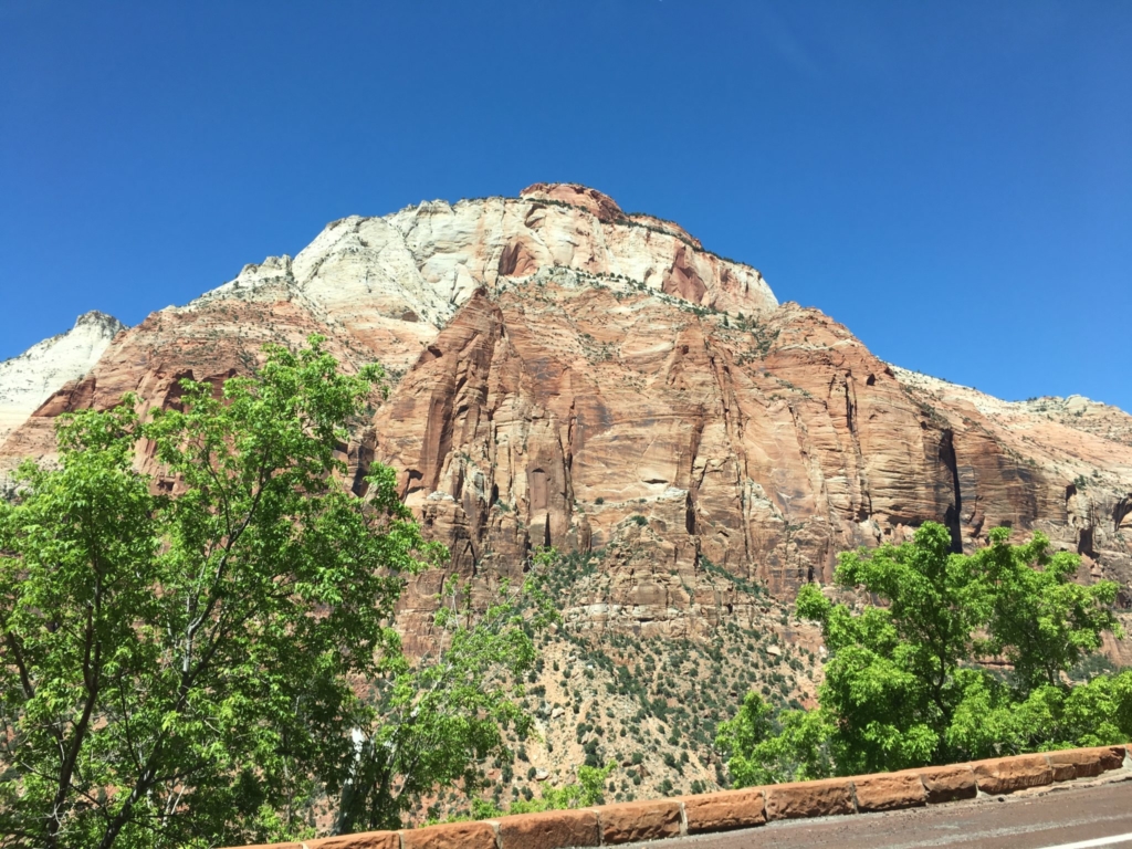 ザイオン国立公園のおすすめの楽しみ方・注意点・チケット購入方法・駐車場情報 – チームトラベラー-海外旅行・世界一周のバイブル-